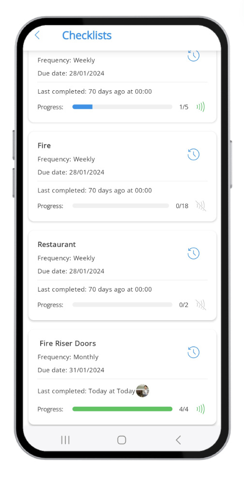 How to navigate Checklists on mobile?